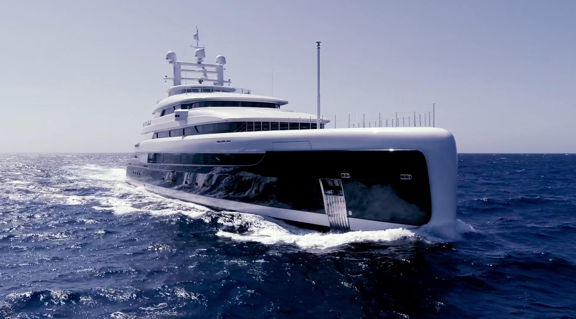 M/Y Illusion Plus